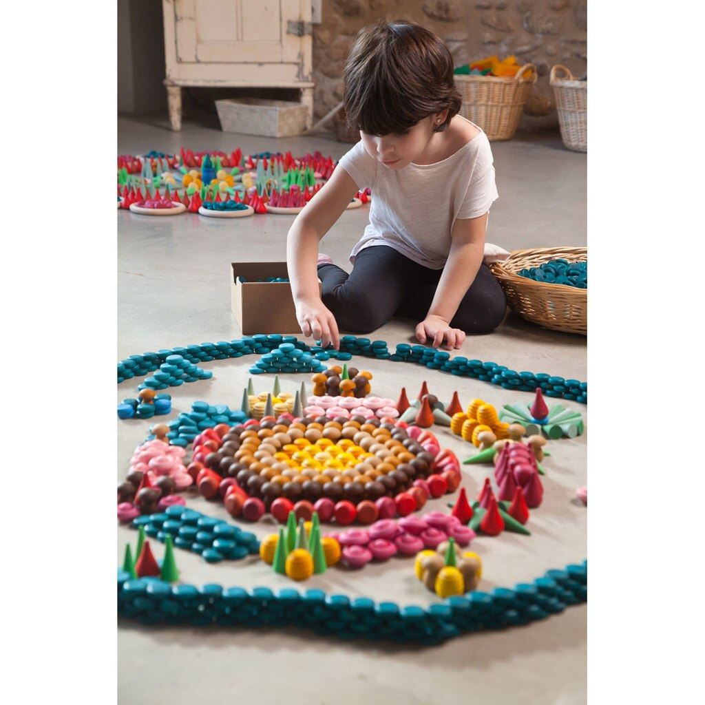 Grapat Mandala Cones, greens – Nest