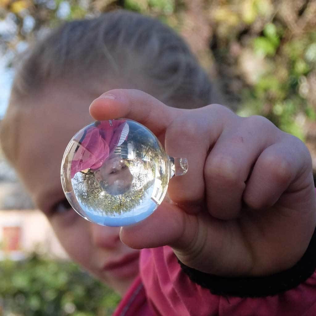 glass sphere – Nest