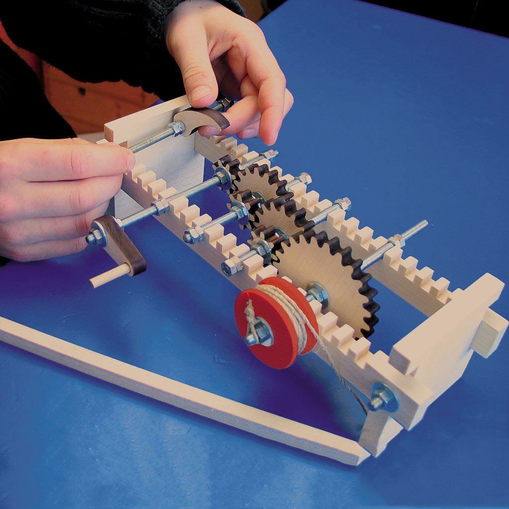 cog wheels experimental kit – Nest